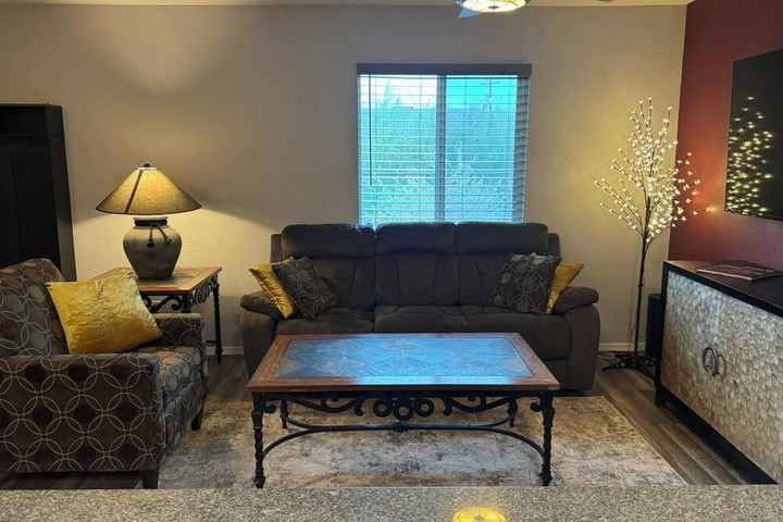 Route 66 River House: 8 Min To Boat Launch, Boat & Trailer Parking - Needles, CA