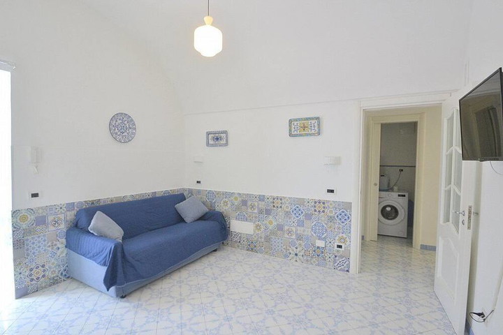 Villa Melos Grande: Una Luminosa E Solare Villa Su Tre Piani Rivolta Al Sole E Al Mare. - Amalfi