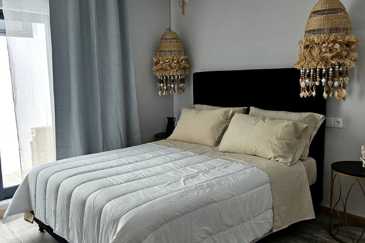 Walking Distance To Several Beaches, Ferragudo Village, Supermarkets And Portimão. - Ferragudo
