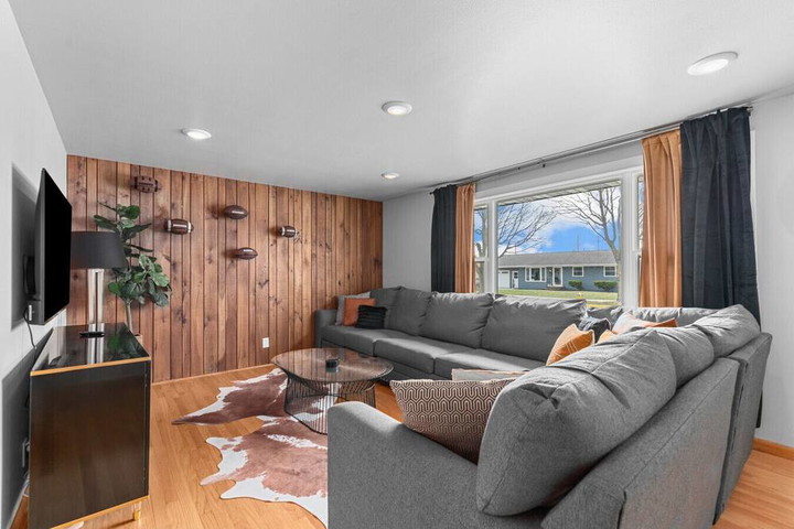 Lambeauview|7 Minwalk|sleeps10 - Green Bay, WI