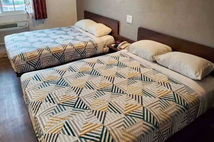 2 Queen Beds | Non-smoking, Kitchen - Chula Vista, CA