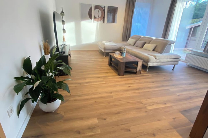 Family-friendly With Garden & Private Parking Lot Suitable For Fitters & Groups - Oldenburg