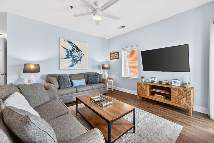 Largest 1br/1ba In Iop | Pool | Pet Friendly - Isle of Palms, SC
