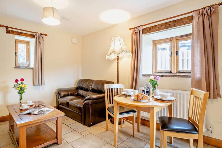 1 Bed In Crickhowell (Oc-bn126) - Crickhowell
