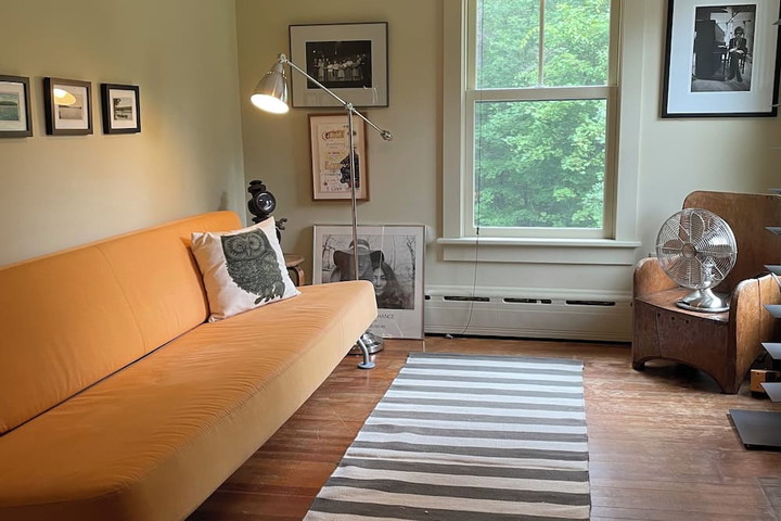 Lake House In Monterey With Private Dock And 5 Acres - Dog Friendly - The Berkshires, MA