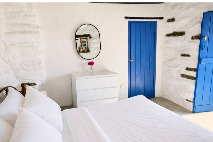 Stone Suite At Kotseli En Andros: Vistas Al Mar, Atardecer Y Encanto Local - Grecia