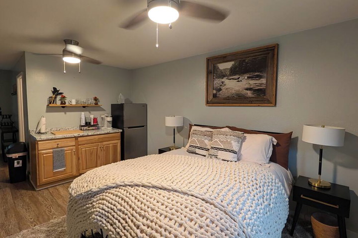 Private Mountain Suite With Queen Bed, Fire Pit, Grill & Peaceful Outdoor Space. - Murphy, NC