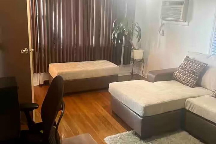 House Close To Jfk Ny & Long Island 1st Fl - Garden City, NY