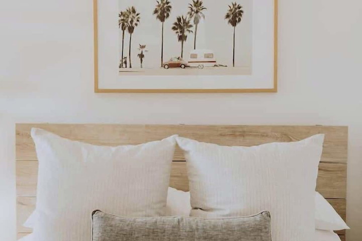Minimalist, High End Design - Solana Surf Loft - Del Mar, CA