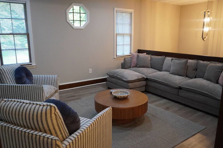 Peaceful Marietta Retreat. Minutes To Hospitals, I-75, Truist Park And Atlanta - Sandy Springs, GA