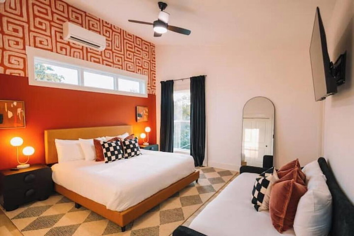 Findley Bnb Game Room, Movie Theater, Sleeps 12 - Columbus, OH