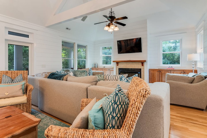 Large Family Oasis Nestled In Cape Fear Station Forest. Pet Friendly! - Bald Head Island, NC