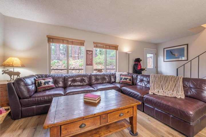 Tahoe Retreat 4br I Resort Perk & Walk To Lake I 10 Guests - Tahoe City, CA