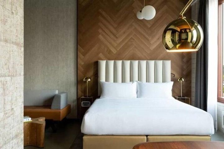 Stylish Boutique Hotel Stay Steps From Art, Food, And Historic Rotterdam - Rotterdam