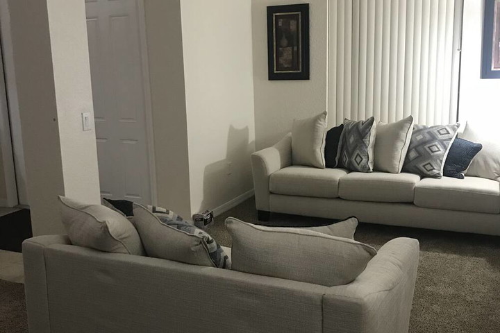 Spacious 5br Getaway - 30 Mins From Disney World - St. Cloud, FL