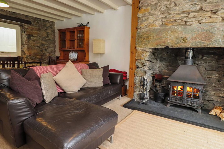 Nantmel, Pet Friendly, Country Holiday Cottage In Beddgelert - Beddgelert