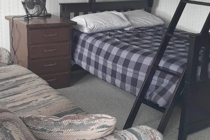 Schuster Of Fox River Resort - Flathead Cabin - Wisconsin