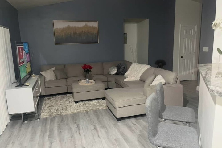 Cozy 1-bedroom Fully Furnished Very Clean Place And Quiet Also Parking Available - Oviedo, FL