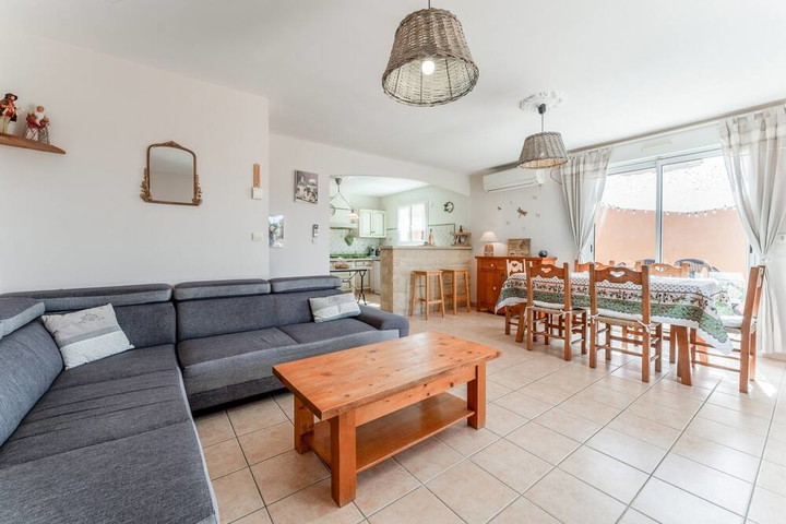 Villa La Ceriseraie With Mountain View, Wi-fi, And Air Conditioning - Bédoin