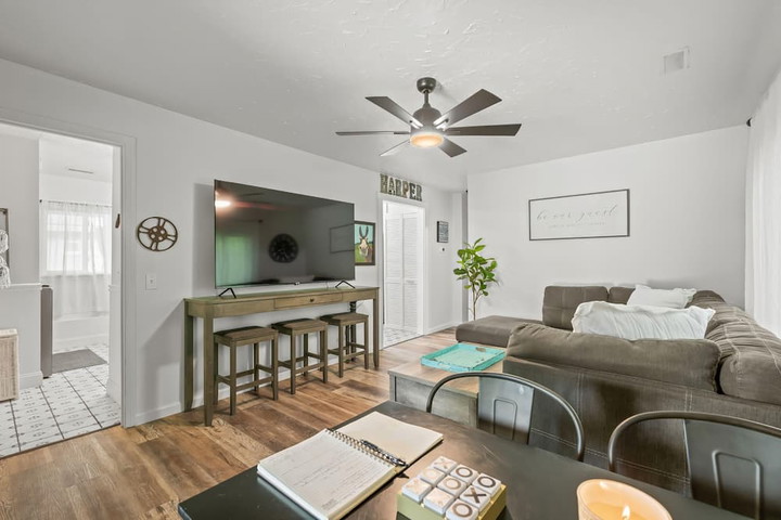 Pet-friendly Creekside Cottage - Nashville, IN