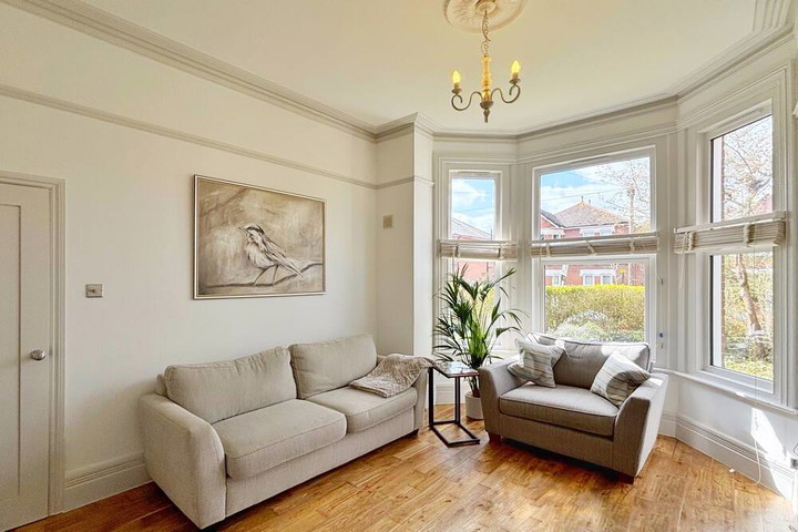 Entire Victorian Apartment | Ground Floor | Riverside Park - Southampton