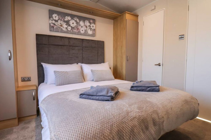 Tulip Lodge In Runswick Bay. - Yorkshire