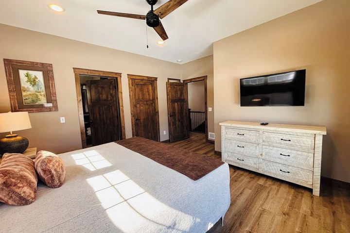 Gardenview Home W/ Dock On The Whitefish Chain, Outdoor Pool, Pickleball & More - Minnesota