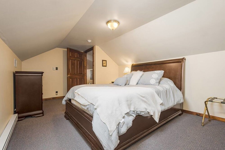 The Stewart Suite | Historic Victorian Inn Room - Ohio