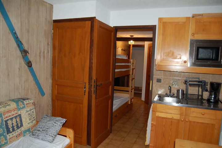 A Nice Two-bedroom Apartment In Les Biches - Monthey