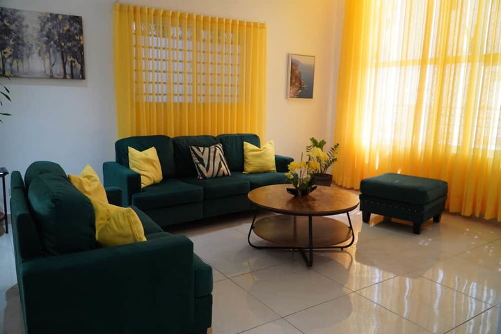 5 Minutes Walk To The Beach! Private Pool Beautiful Home - La Romana