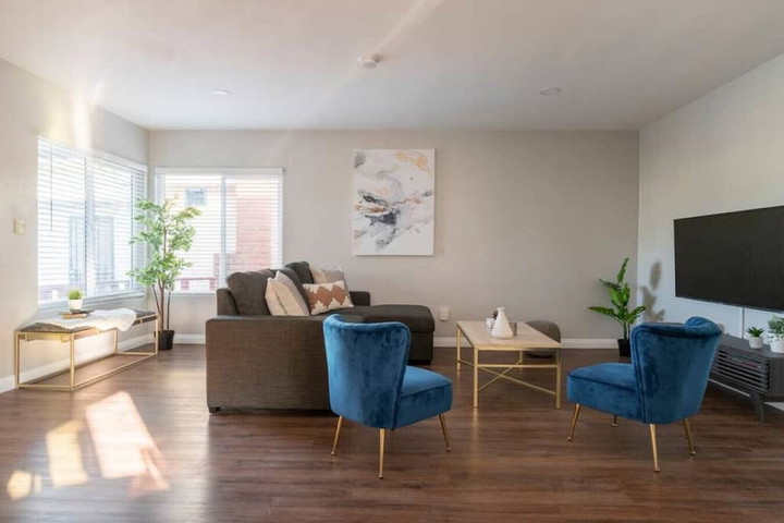 Spacious 3br/2ba Near Lax And Beaches - Hawthorne, CA
