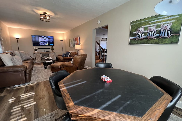 7 Mi To Grand Park, 1 Mi To Mustard Seed, 5 Min To Downtown Noblesville! - Fishers, IN