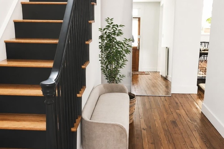 Modern Victorian Retreat With Wraparound Porch Near Uva & Downtown - Charlottesville, VA