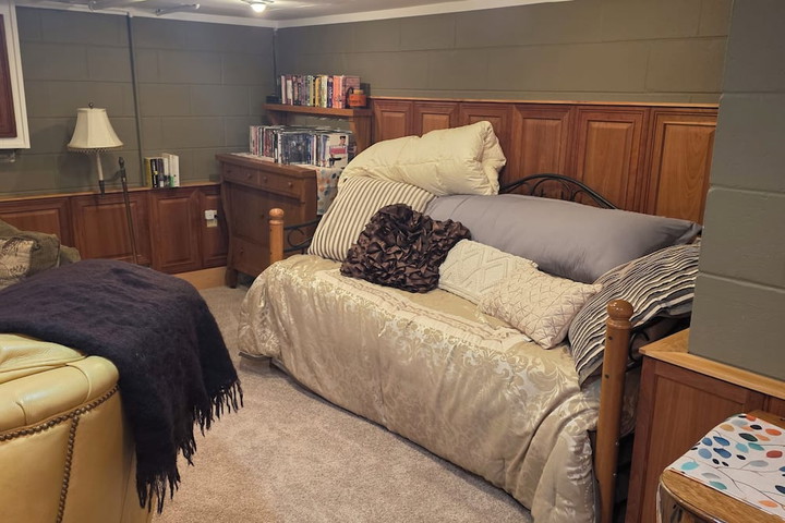 Spacious 4-bedroom House In Tranquil Farmington With Yard And Fire Pit. - Lakeville, MN