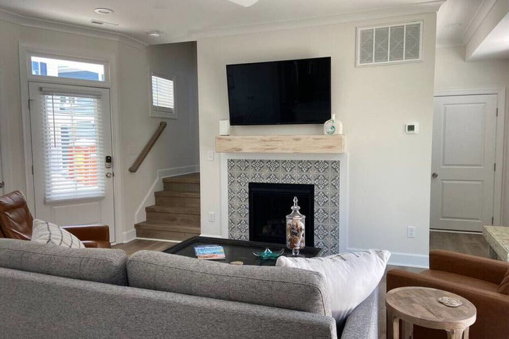 Beach Breeze In The Heart Of Vb Oceanfront - Virginia Beach, VA