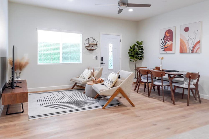 Luxe 6br Family Disney Villa Sleeps 22 King Beds Gameroom Pool Table +Ev - Buena Park, CA