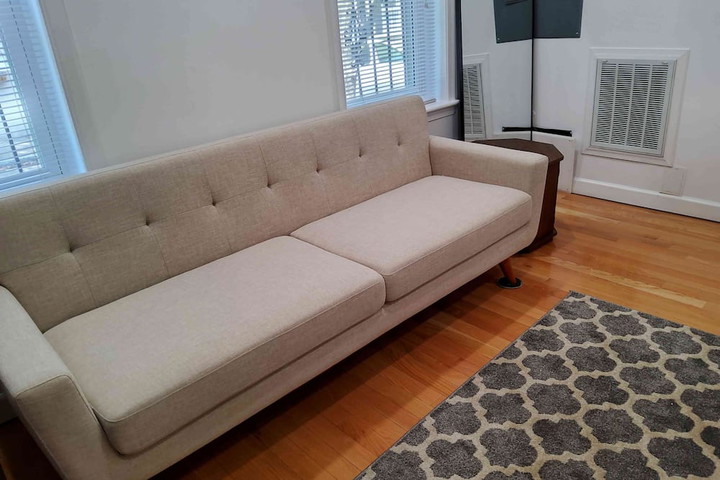 Mid-term Rental Fully Furnished Smart Home In Prime Capitol Hill Location - Washington, DC