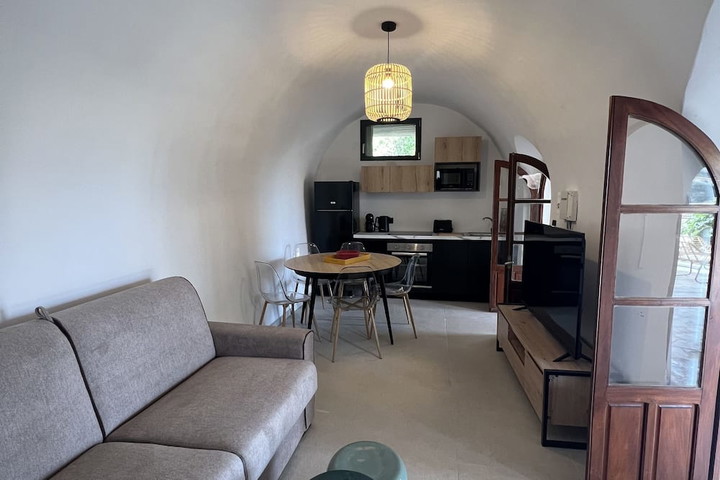 Authentique Appartement Voûté Avec Grand Patio Et Jacuzzi, Vues Lac Et Montagnes - Balagne