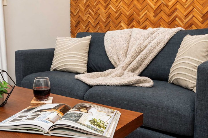 Jennifer's Modern Federal Hill Apt W/private Deck - Warwick, RI