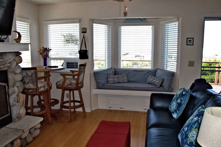 Great Deck With Gorgeous Ocean View! - Cambria, CA