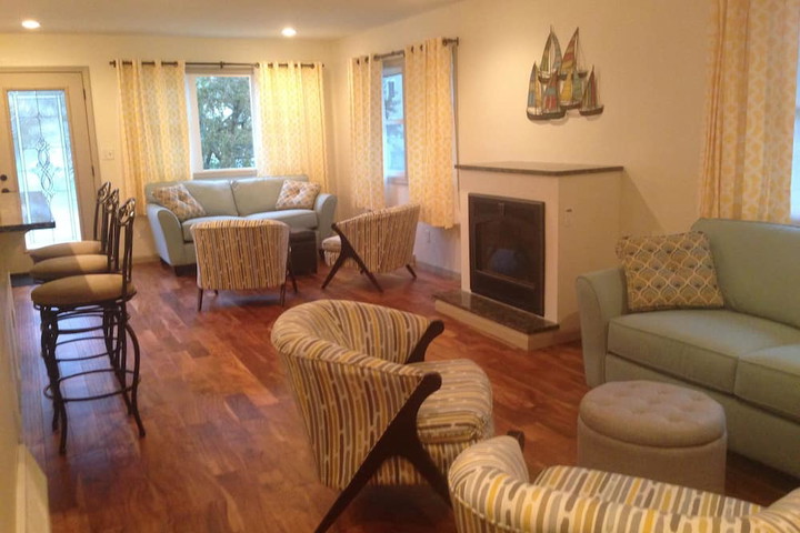 Stunning Home Just Steps To The Beach, Bike Path, Downtown Marquette, And Nmu - Marquette, MI