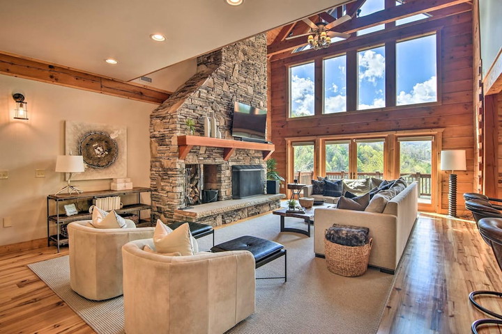 Stunning Cabin | Mtn Views | Fireplace | Game Room - Sugar Mountain, NC