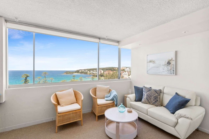 Wake Up To The Ocean: 1-bed With Pool & Views - Narrabeen