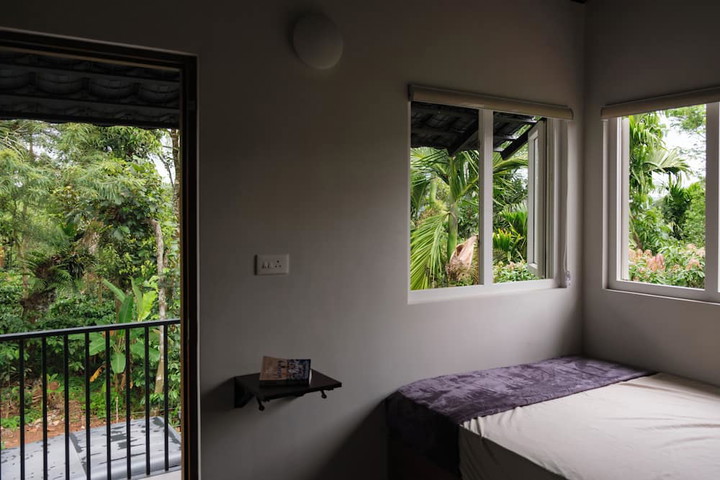 Ac 2bhk Estate Stay With Sunrise View - Wayanad