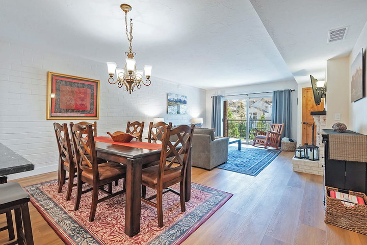 Main St/steps To Town Lift/hot Tubs Pool/free Parking/mountain View - Park City, UT