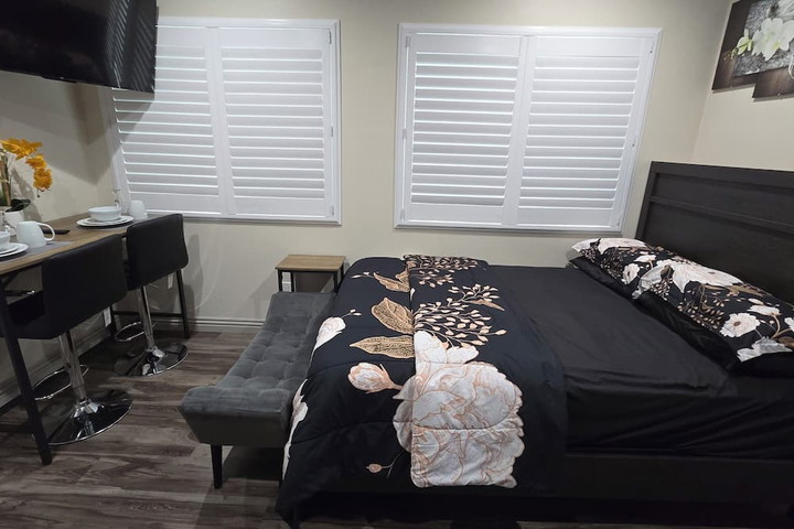 Cozy Tiny Home For 2 People Studio Type Near La - Norwalk, CA
