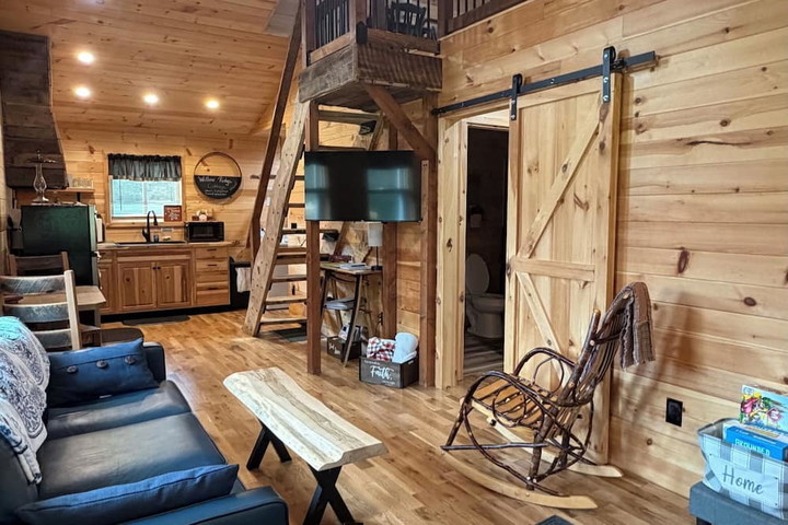 2bdr 3bd 1.5ba Cabin Located In The Heart Of The New River Gorge National Park - Fayetteville, WV