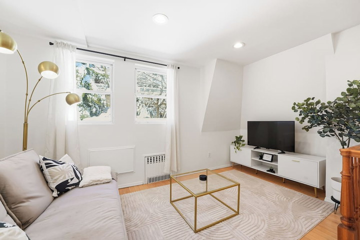 2br W/ Nyc Views, 1-stop To Manhattan, Free Parking - Union City, NJ