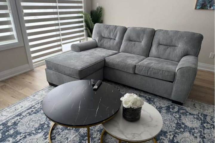 Cozy 3 Bedroom Townhome Near Hyde Park Mall & Western University - London, Ontario