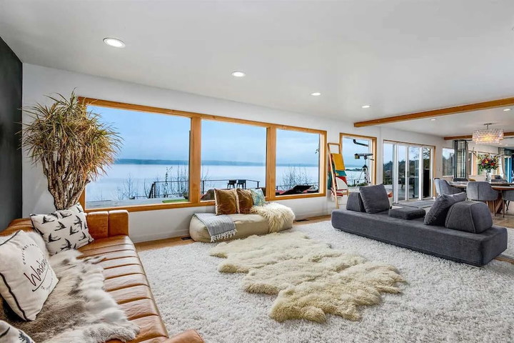 Saltwood | Waterfront, Hot Tub, Beach, Wildlife - Edmonds, WA